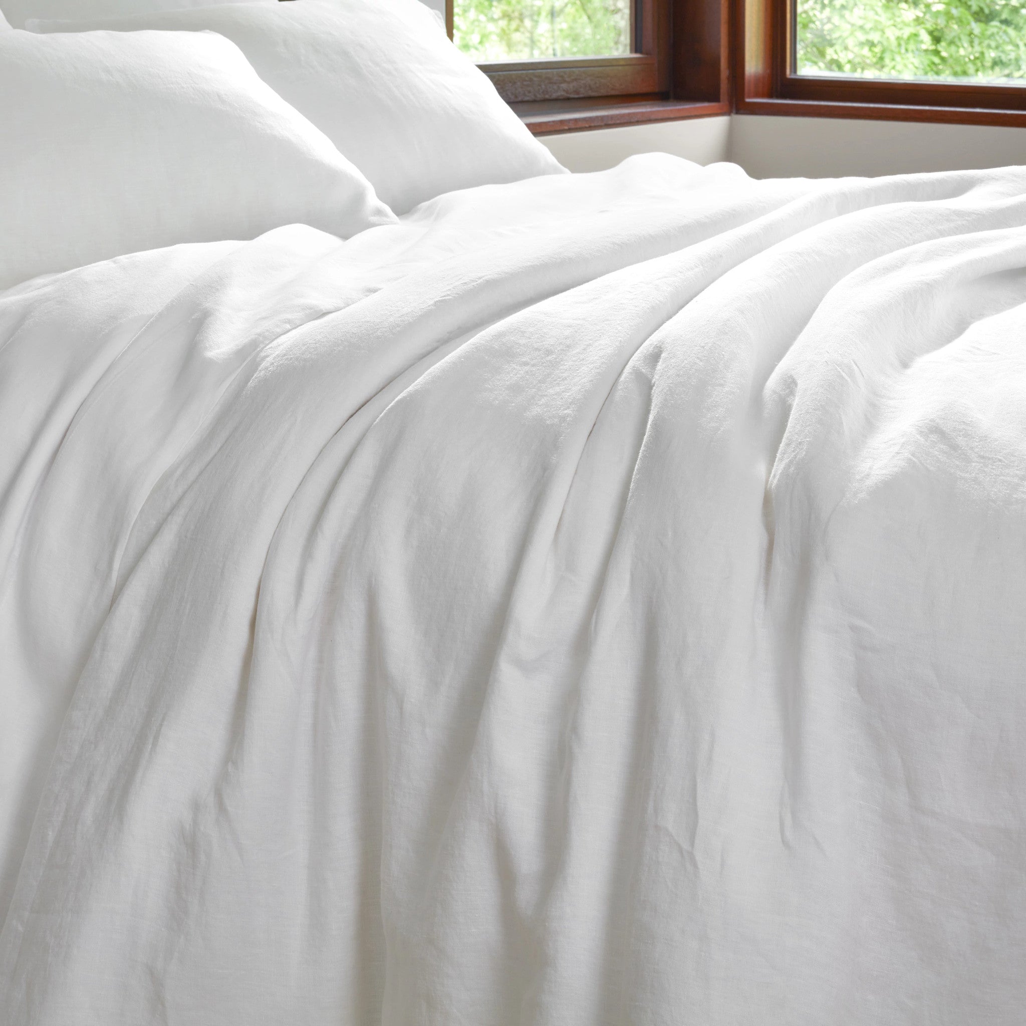 Lush Linen White Duvet Cover – Maison Roseaux